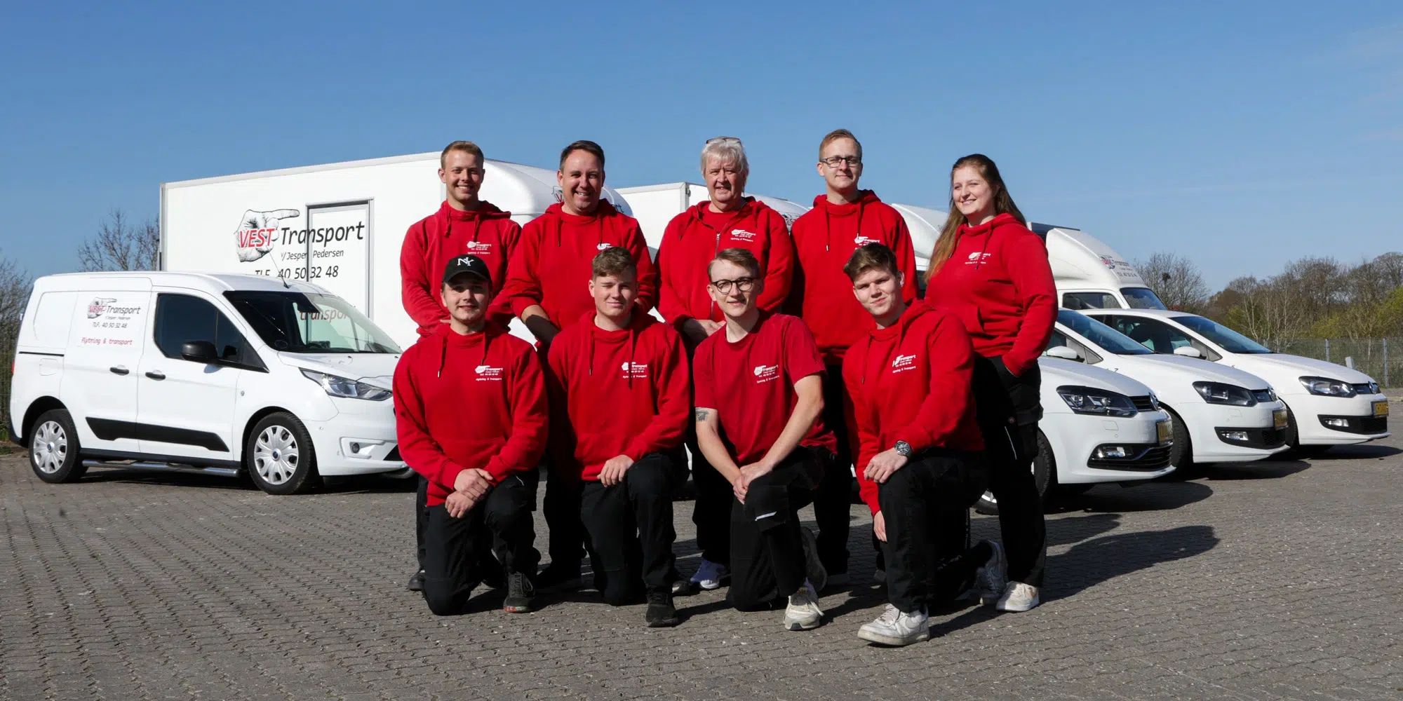 Om os – Erfaring siden 1997 – Mød teamet bag Vest Transport